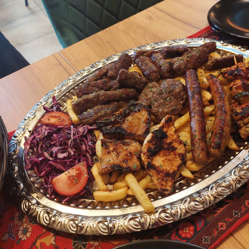 Restaurante Balkan Grill House en Viena - Menú 2024, opiniones, precios ...