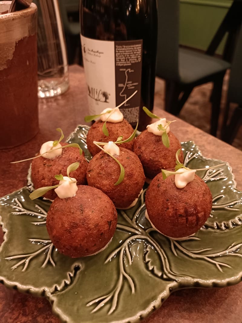 Alkimia Wine Lounge em Évora - Preços, menu, morada, reserva e ...