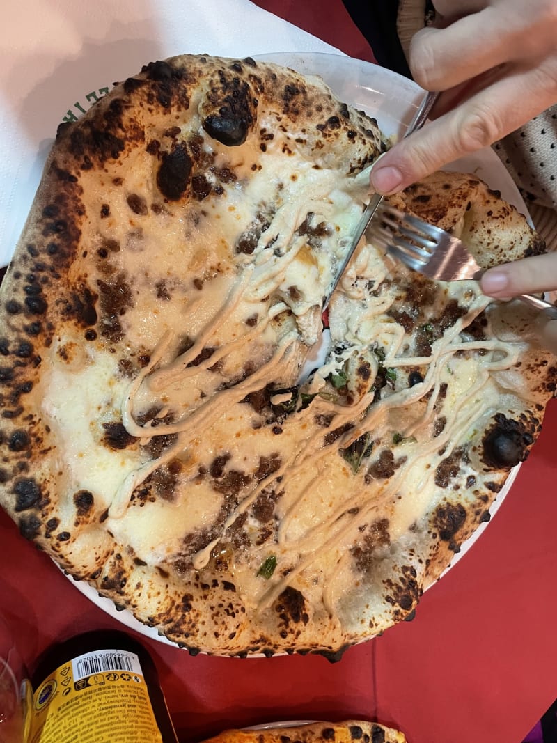 Pizza napoletana in Naples - Restaurant Reviews, Menu and Prices | TheFork
