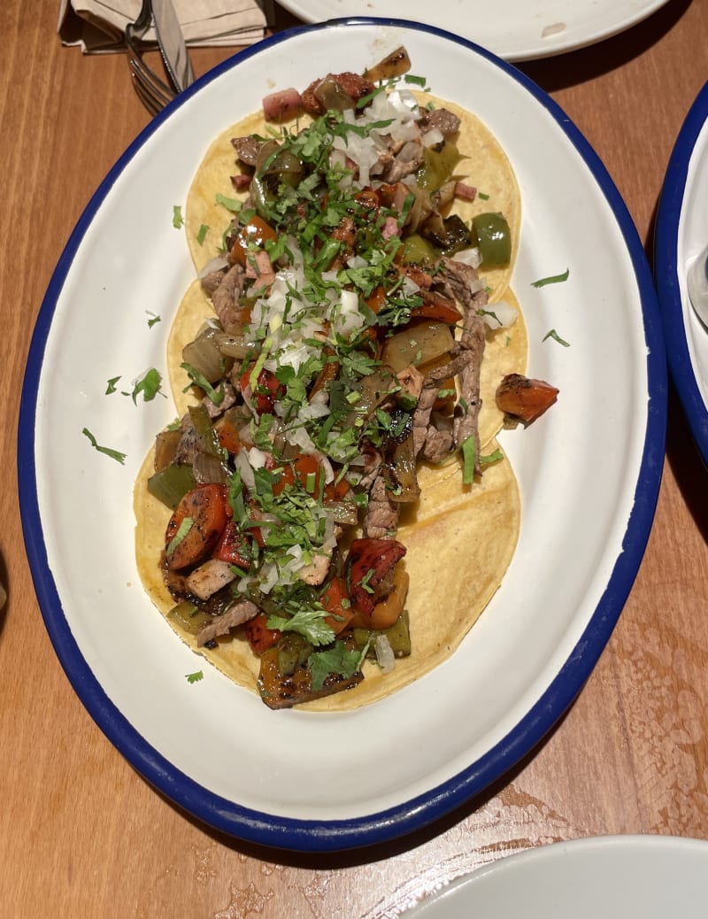 Restaurante Tlaxcal en Barcelona - Menú 2023, opiniones, precios y ...