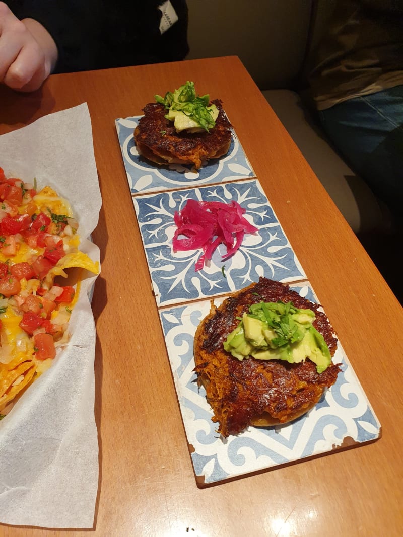 Restaurante Tlaxcal en Barcelona - Menú 2024, opiniones, precios y ...