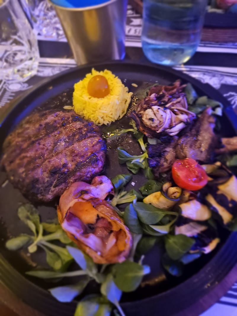 Touchè Beefstrò and Cocktails Lab in Syracuse - Restaurant Reviews ...