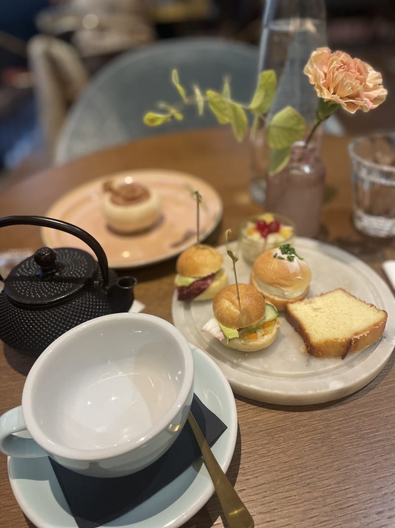 Restaurant Café Clotilde à Paris - Menu, avis, prix et réservation ...