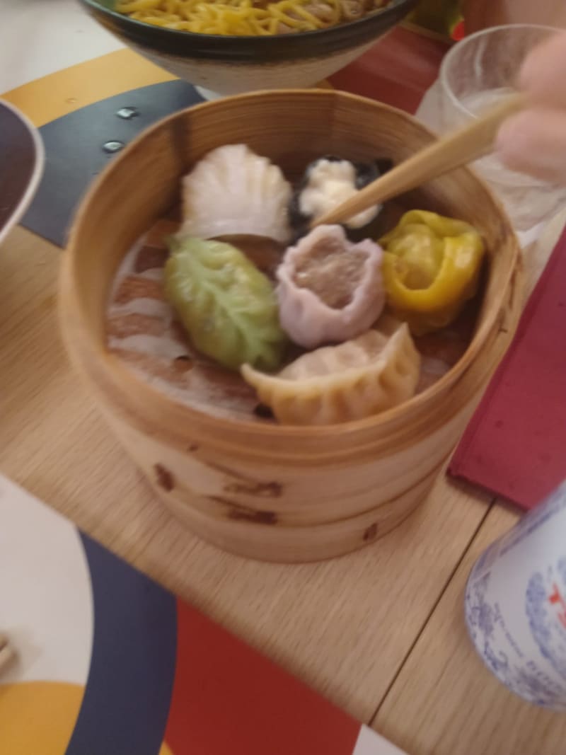 Clamour Noodle House a Milano - Menu, prezzi, immagini, recensioni e ...