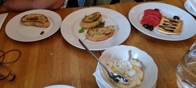 Greken på hörnet i Stockholm - Restaurangens meny, öppettider, bokning ...