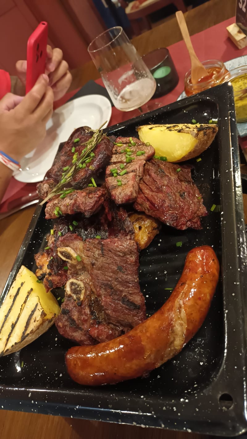 La Parrillada Grill Steak House in Barcelona - Restaurant Reviews, Menu ...