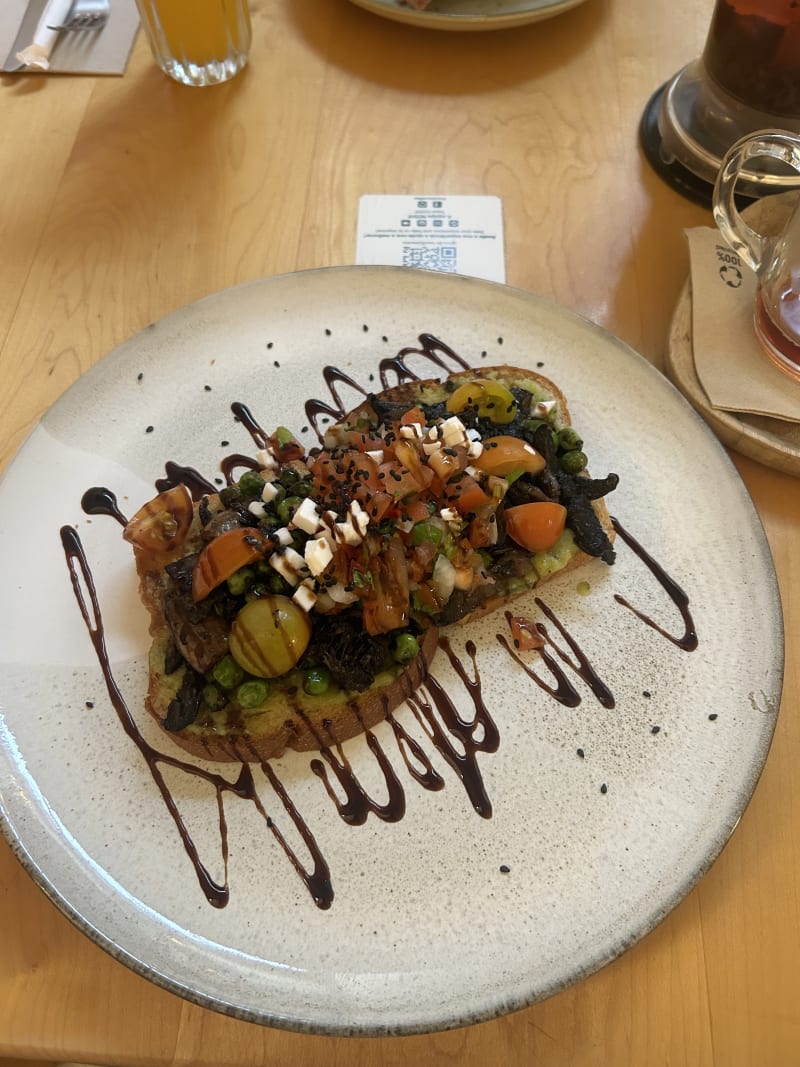 Noshi Coffee & Healthy Food in Porto - Restaurant Reviews, Menu and ...