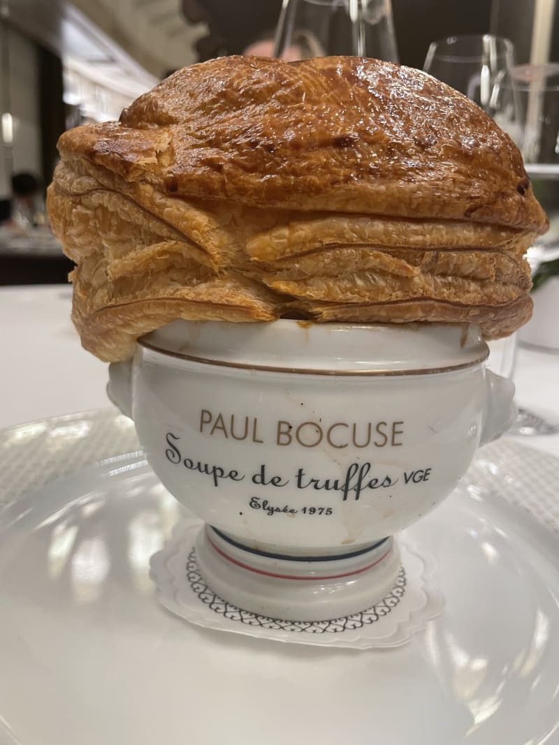 Auberge du Pont de Collonges - Paul Bocuse in Collonges-au-Mont-d'Or ...