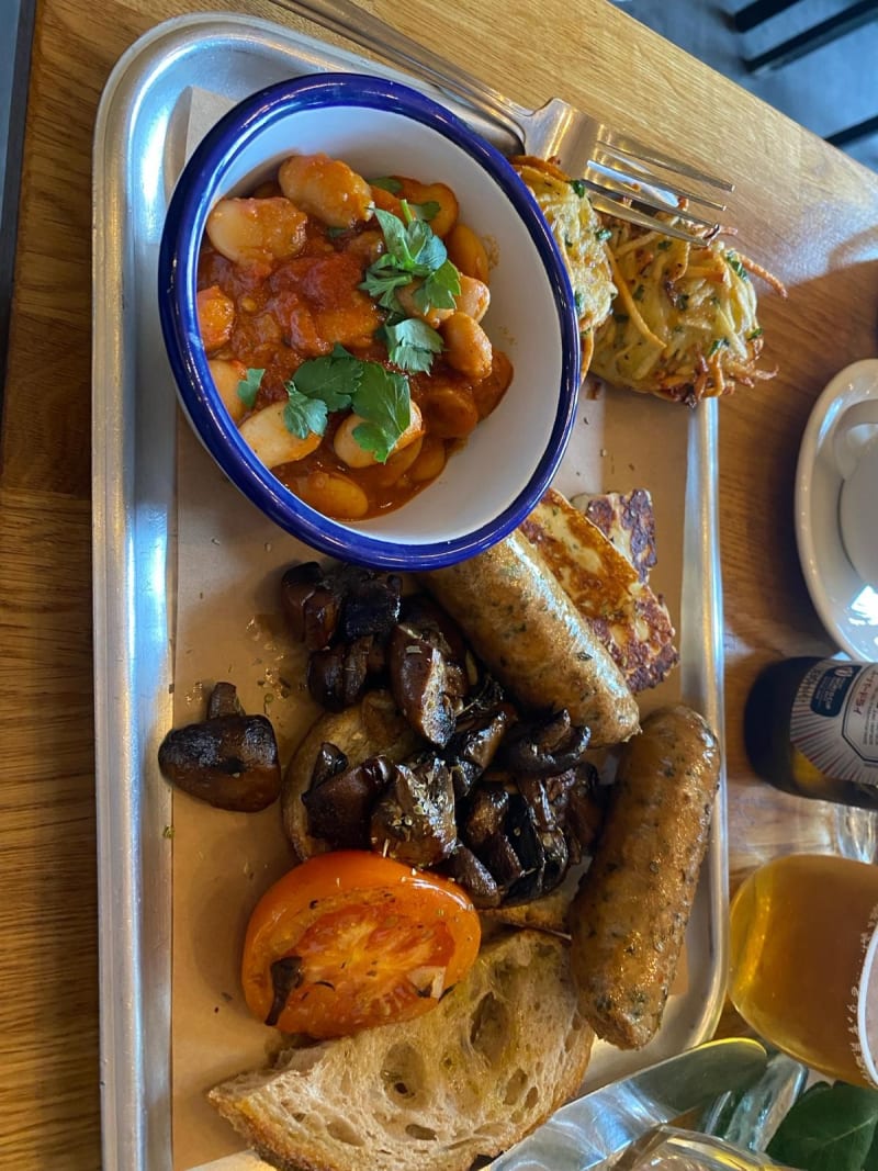 215 Hackney in London - Restaurant Reviews, Menus, and Prices | TheFork