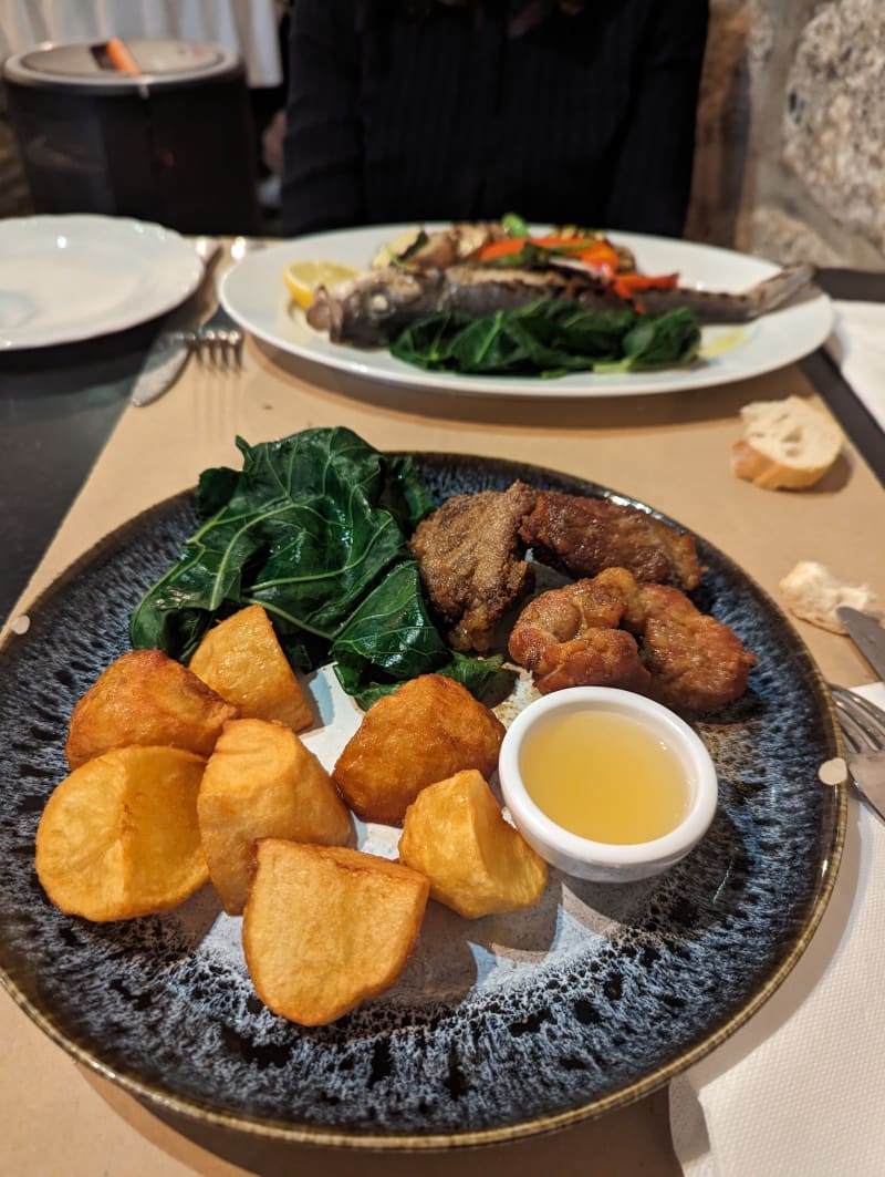 Flor dos Congregados in Porto - Restaurant Reviews, Menus, and Prices ...