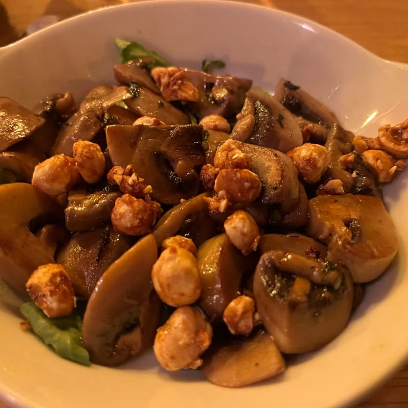 Restaurant Aux Dés Calés 17 - Legendre à Paris - Menu, avis, prix et ...