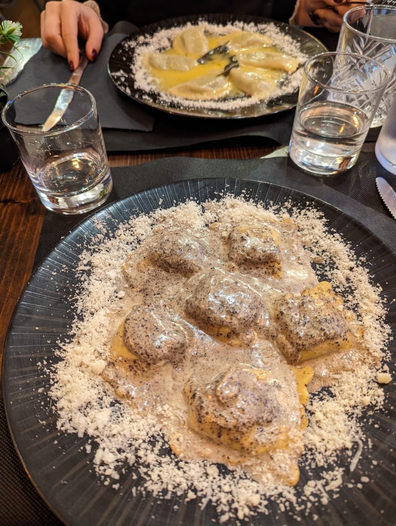 Primo Restaurant & Pizzeria in Paris - Restaurant Reviews, Menu and ...