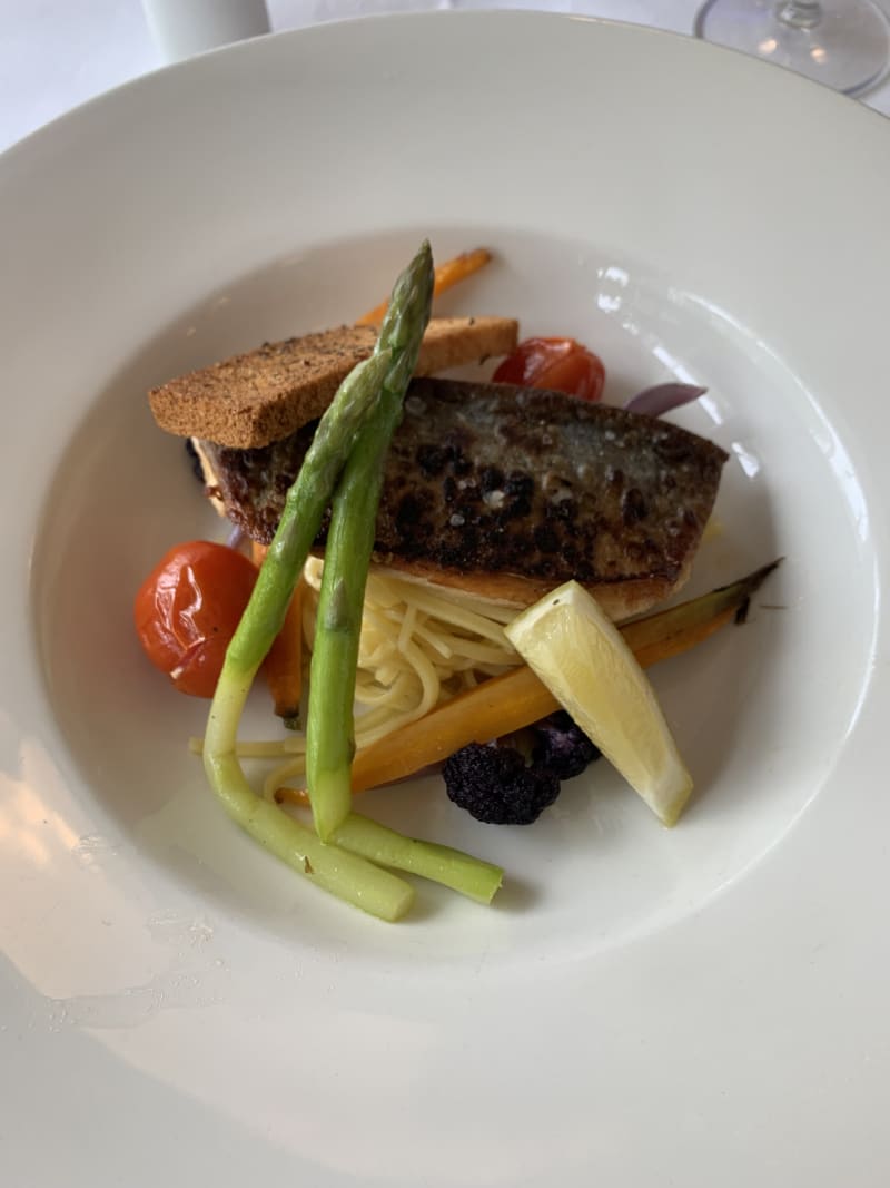 Classique in Den Haag - Menu, openingstijden, prijzen, adres van ...
