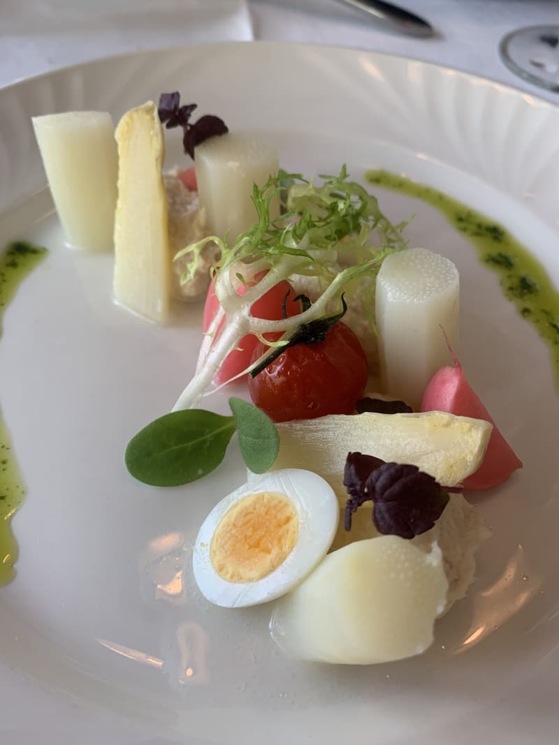 Classique in Den Haag - Menu, openingstijden, prijzen, adres van ...