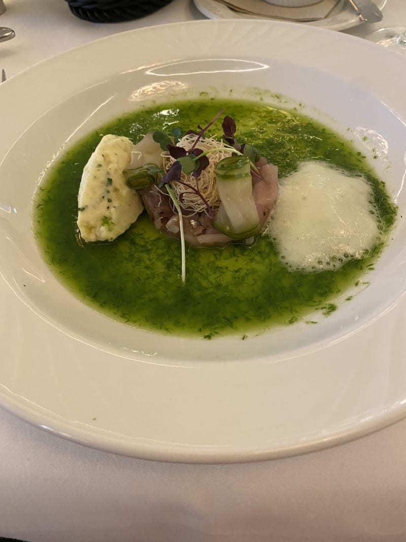 Classique in Den Haag - Menu, openingstijden, prijzen, adres van ...