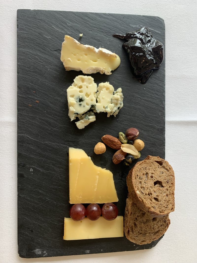 Classique in Den Haag - Menu, openingstijden, prijzen, adres van ...