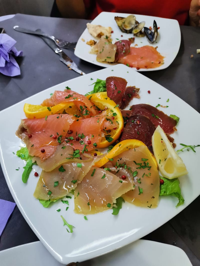Pizzeria Fronte Mare em Santa Teresa Di Riva - Preços, menu, morada ...