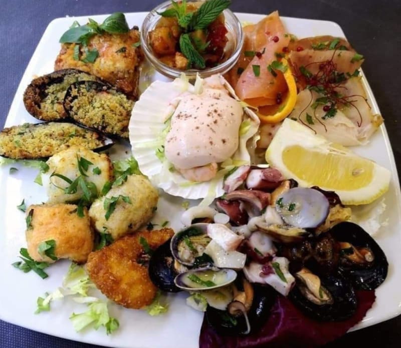 Pizzeria Fronte Mare em Santa Teresa Di Riva - Preços, menu, morada ...