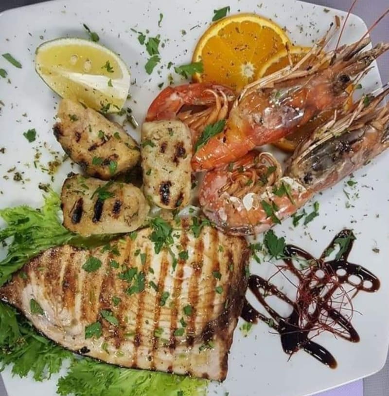 Pizzeria Fronte Mare em Santa Teresa Di Riva - Preços, menu, morada ...