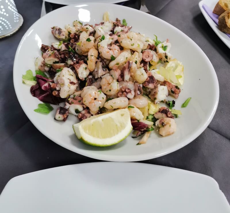 Pizzeria Fronte Mare em Santa Teresa Di Riva - Preços, menu, morada ...