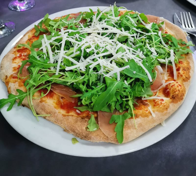 Pizzeria Fronte Mare em Santa Teresa Di Riva - Preços, menu, morada ...