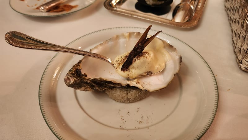 Restaurant Le Clarence à Paris - Menu, avis, prix et réservation | TheFork