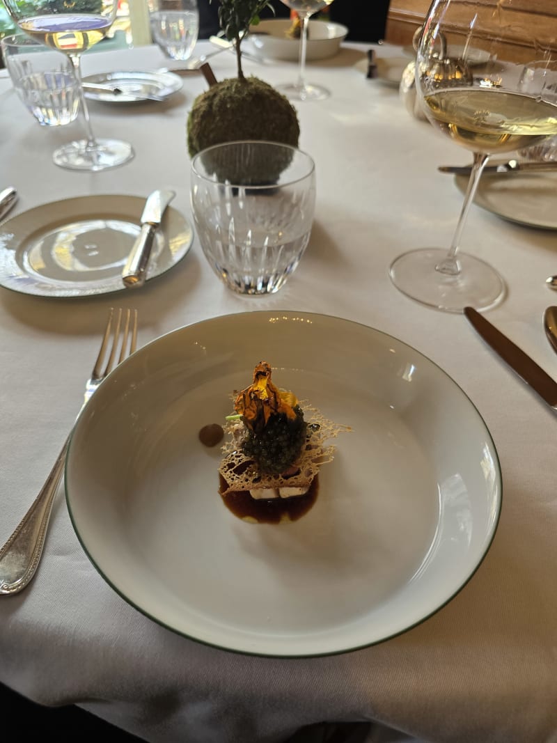 Le Clarence in Paris - Restaurant Reviews, Menu and Prices | TheFork