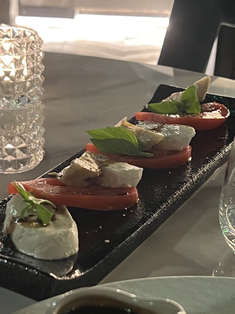 Solus Kitchen & Bar in London - Restaurant Reviews, Menus, and Prices ...