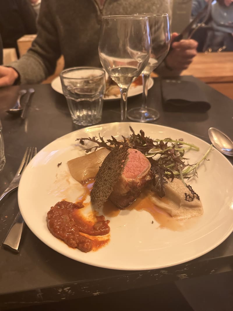 Restaurant Pierre Sang In Oberkampf à Paris - Menu, avis, prix et ...