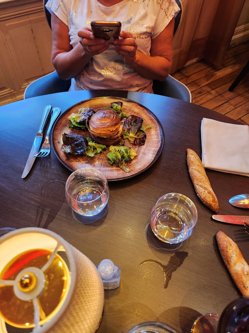 Restaurant Les Caudalies à Vichy - Menu, avis, prix et réservation ...