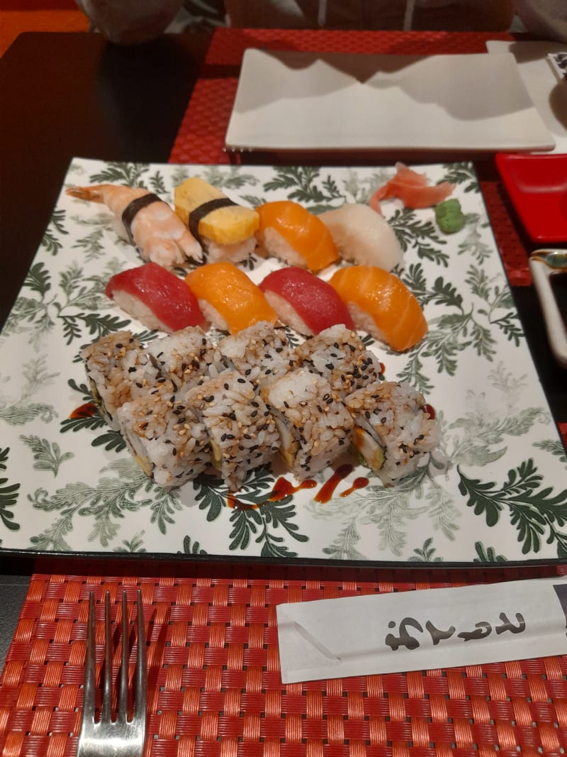 Restaurant Matsuri Sushi Bar à Barcelone - Menu, avis, prix et ...