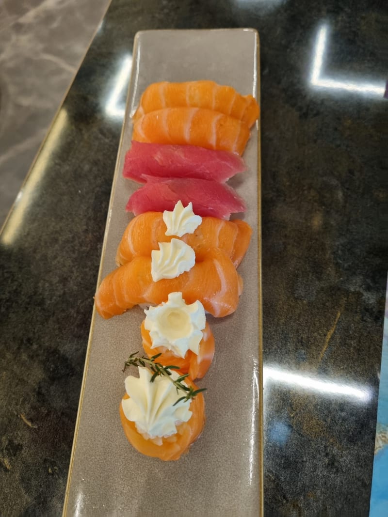 Umaki Salerno a Salerno - Menu, prezzi, immagini, recensioni e ...