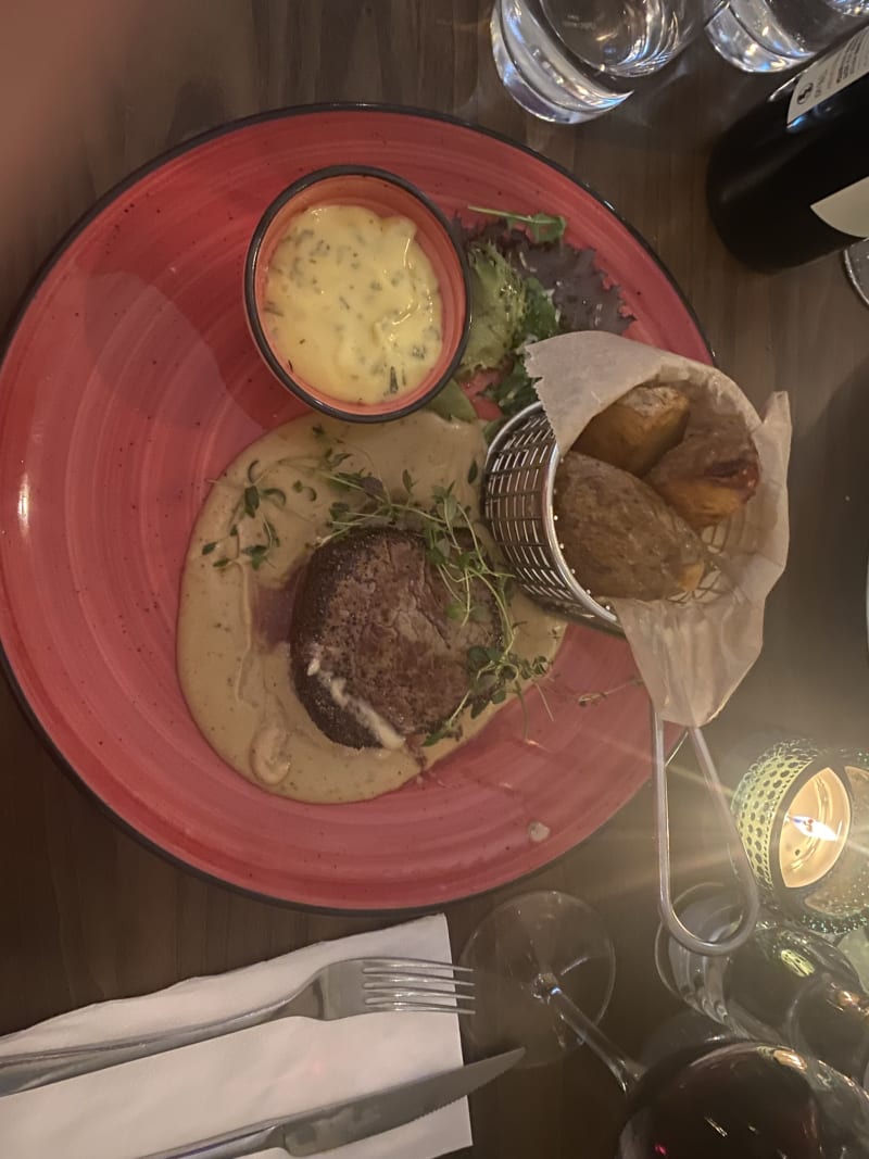 Bryggans Kök & Bar i Stockholm - Restaurangens meny, öppettider, bokning, recensioner samt ...