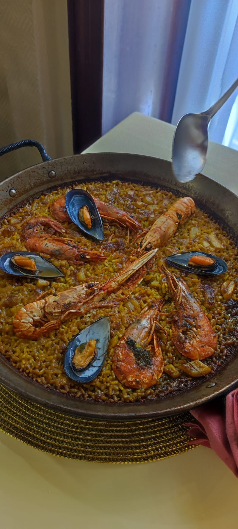 Restaurante La Paella Real en Madrid - Menú 2023, opiniones, precios y ...