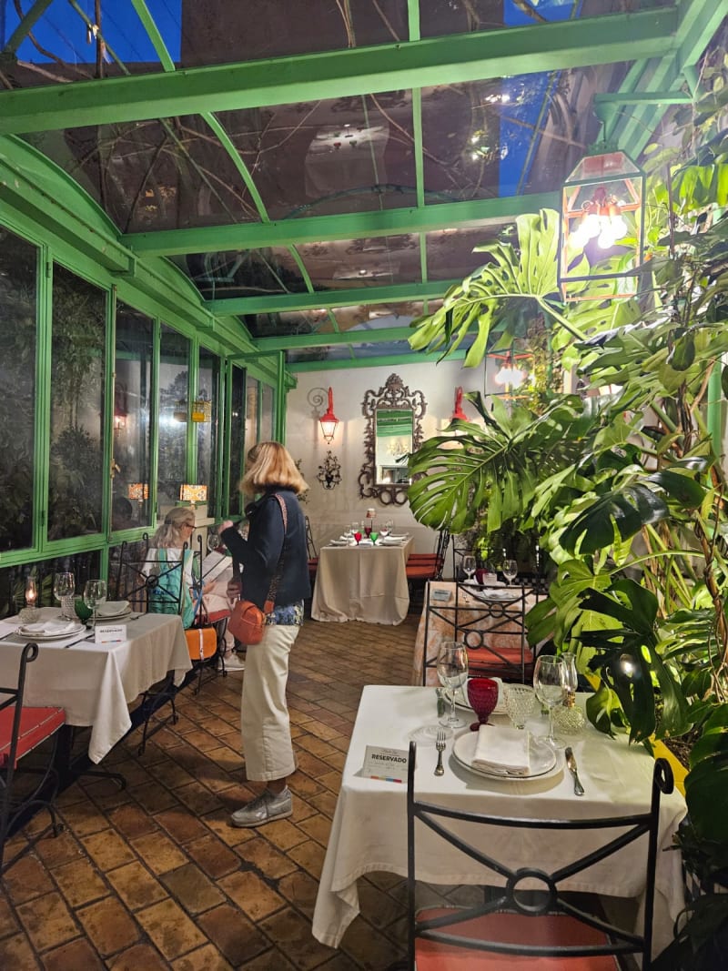 Restaurante Casa Manolo León en Sevilla - Menú 2024, opiniones, precios ...