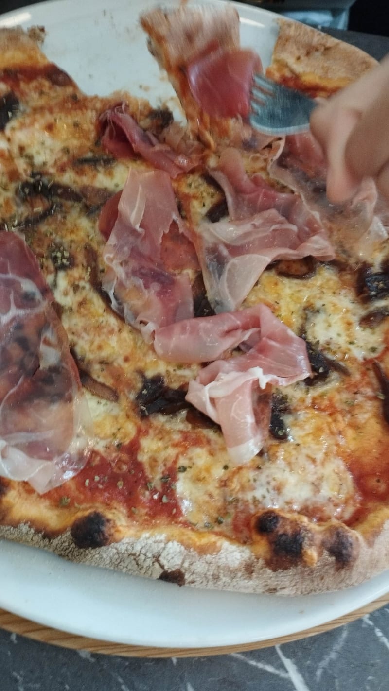 Pizzaria Luzzo Saldanha em Lisboa - Preços, menu, morada, reserva e ...