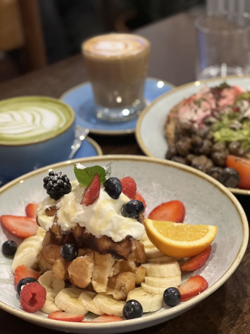 Victoria House Coffee & Food in London - Restaurant Reviews, Menus, and ...