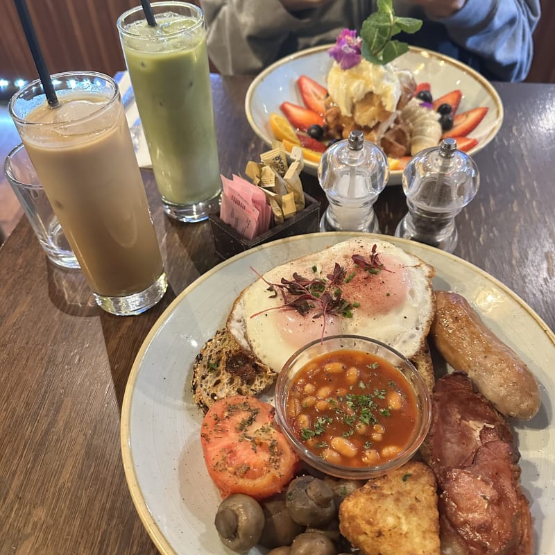 Victoria House Coffee & Food in London - Restaurant Reviews, Menu and ...