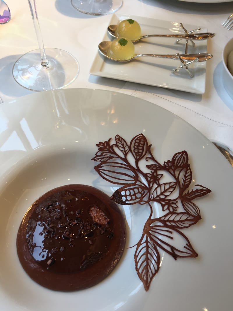 Epicure - Le Bristol Paris in Paris - Restaurant Reviews, Menu and ...