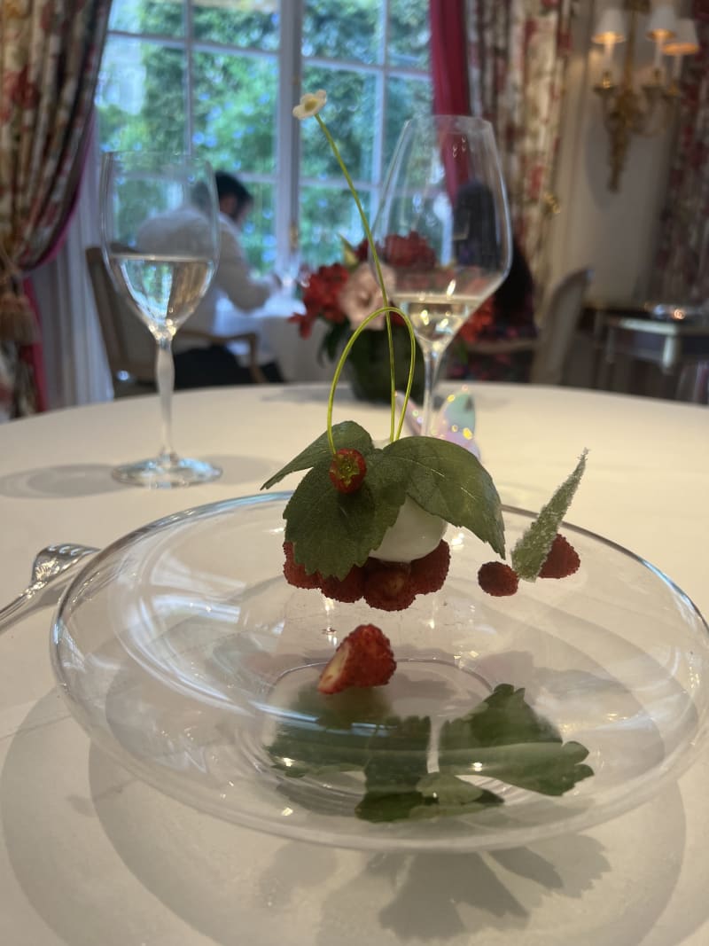 Epicure - Le Bristol Paris in Paris - Restaurant Reviews, Menu and ...
