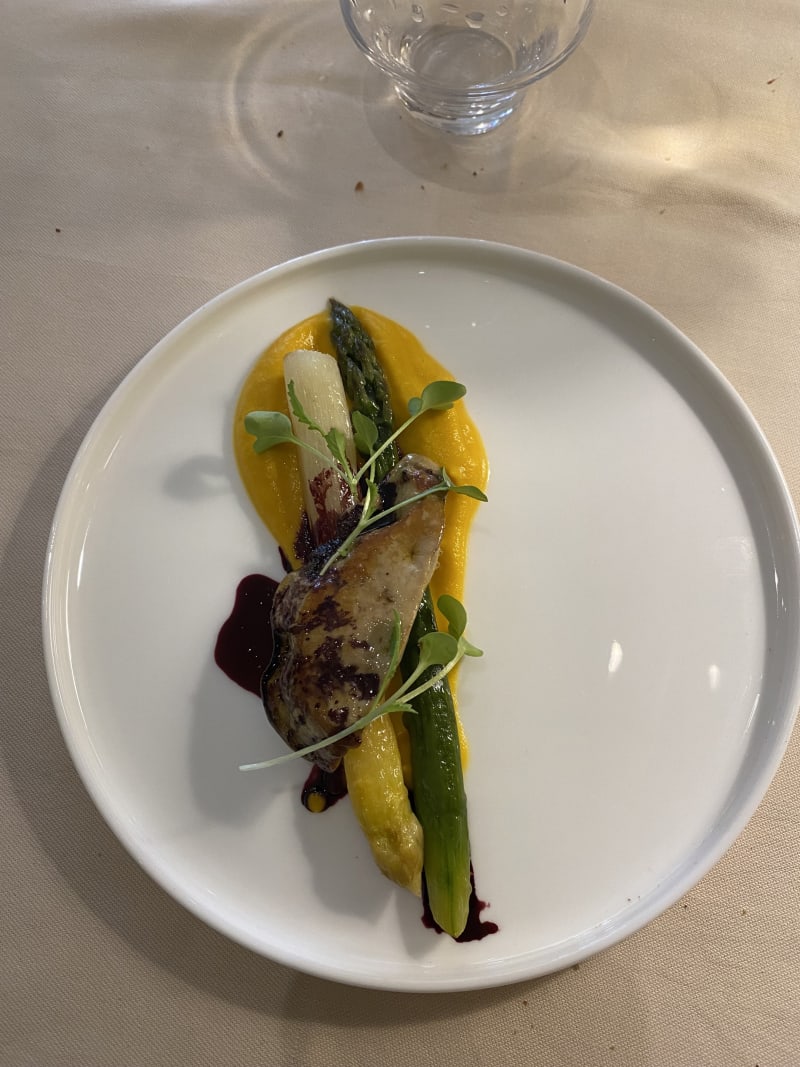 La Toque Blanche in Les Mesnuls - Restaurant Reviews, Menu and Prices ...