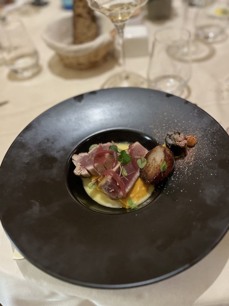 La Toque Blanche in Les Mesnuls - Restaurant Reviews, Menu and Prices ...