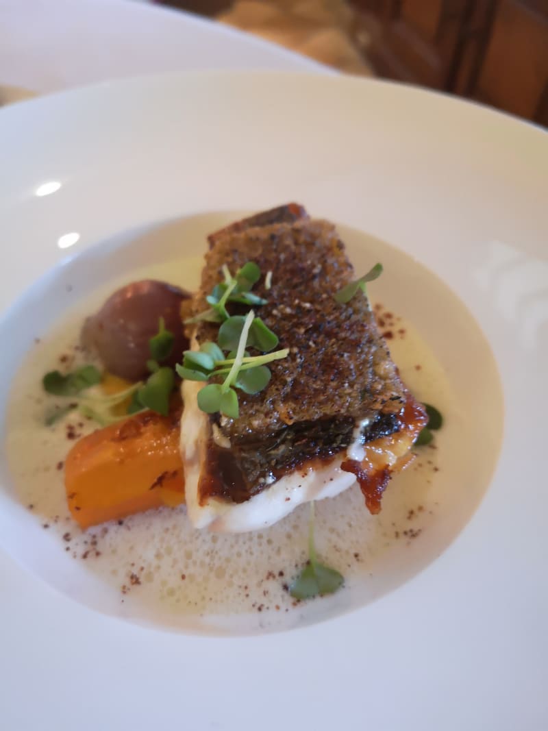 La Toque Blanche in Les Mesnuls - Restaurant Reviews, Menu and Prices ...