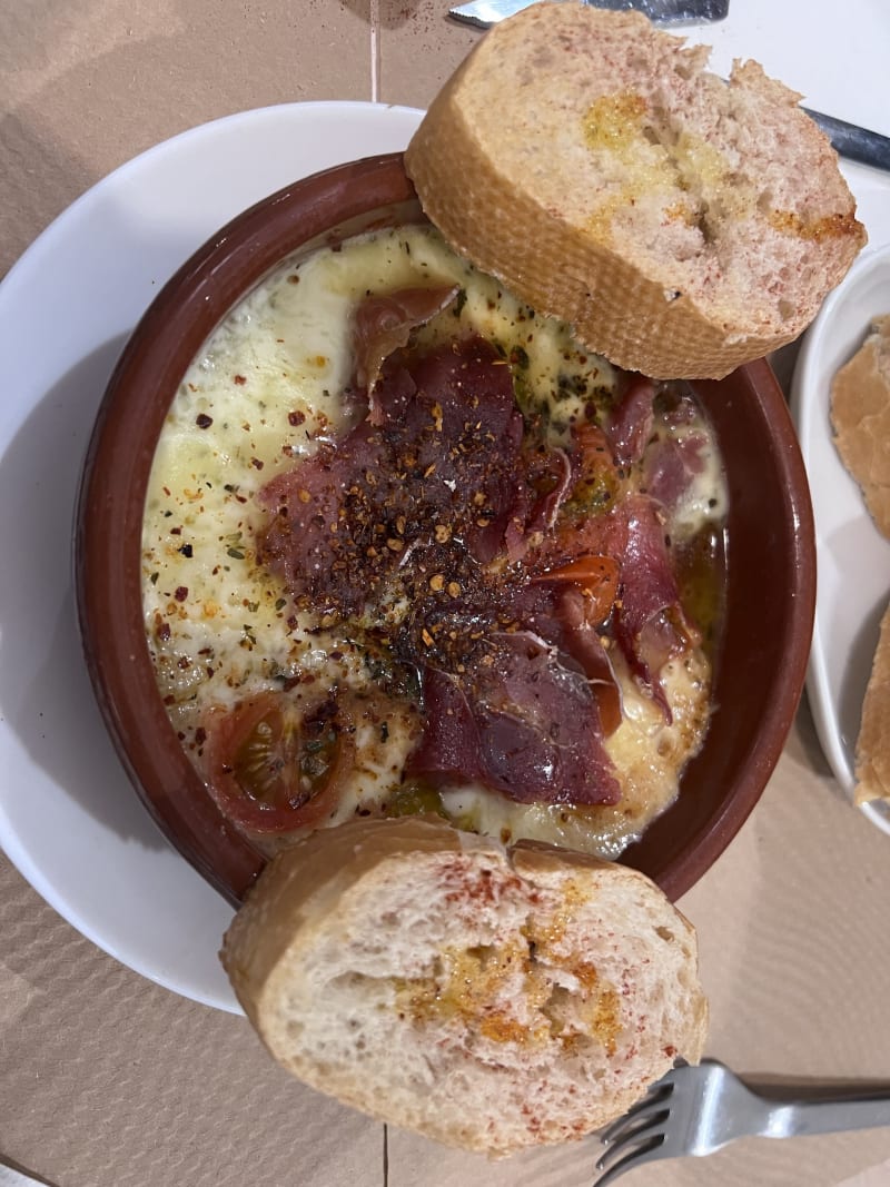 Restaurante Cayena Restobar en Valencia - Menú 2024, opiniones, precios ...