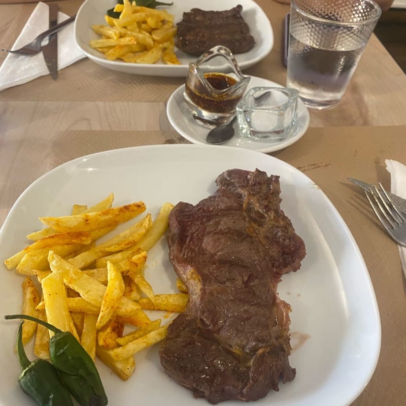 Restaurante Cayena Restobar en Valencia - Menú 2022, opiniones, precios ...