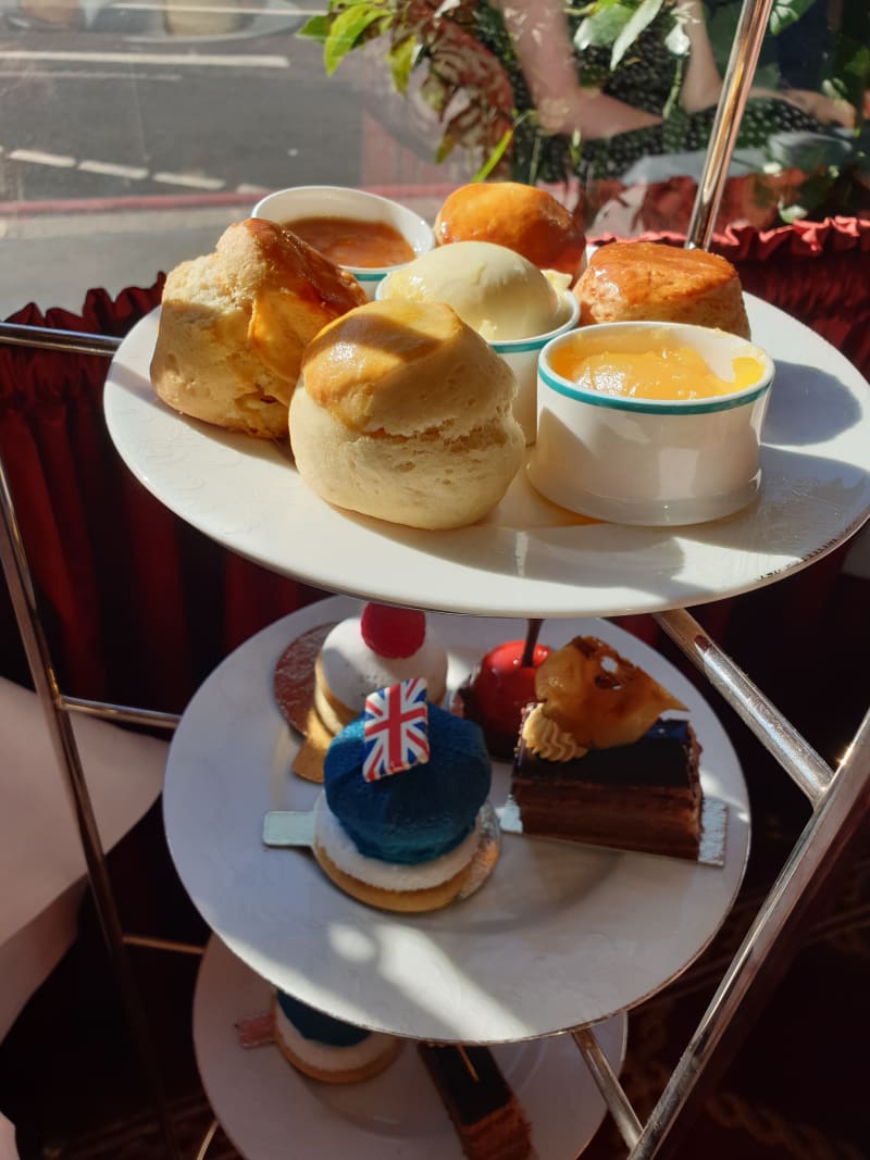 Afternoon Tea at The Rubens at the Palace Hotel in London - Restaurant ...