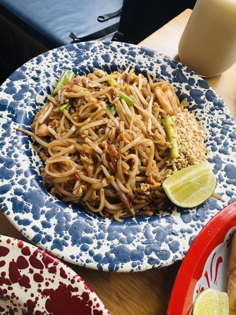 Rosa's Thai Victoria in London - Restaurant Reviews, Menus, and Prices | TheFork