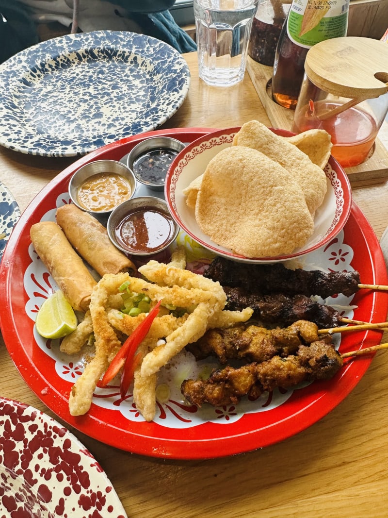 Rosa's Thai Victoria in London - Restaurant Reviews, Menus, and Prices ...
