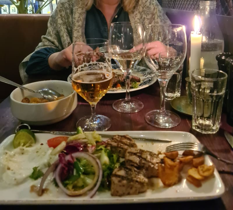 Esperia i Stockholm - Restaurangens meny, öppettider, bokning ...