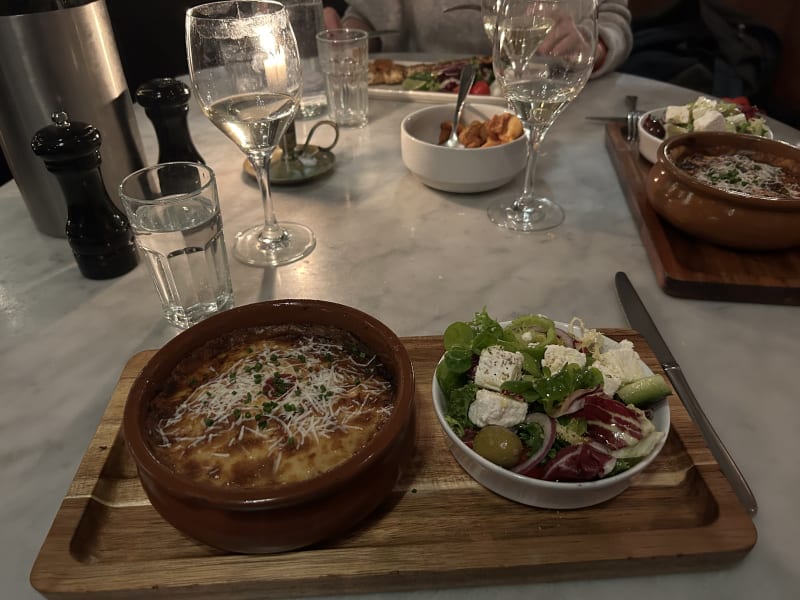 Esperia i Stockholm - Restaurangens meny, öppettider, bokning ...